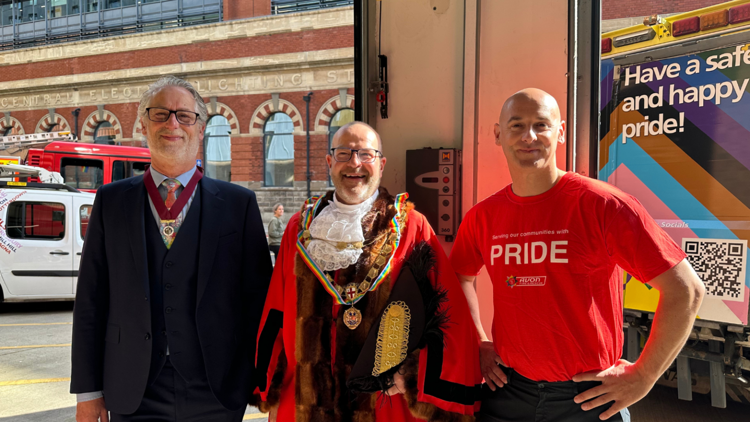 Avon Fire & Rescue Service join their local community in celebrating ...